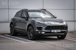 Black Porsche Macan 2016 in Riga, with an engine capacity of 2.00 L and mileage of 118 thousand km for 24500 €, photo 4 on AUTOMOTO.COM.LV