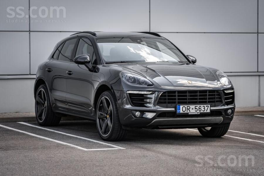 Black Porsche Macan 2016 in Riga, with an engine capacity of 2.00 L and mileage of 118 thousand km for 24500 €, photo 4 on AUTOMOTO.COM.LV