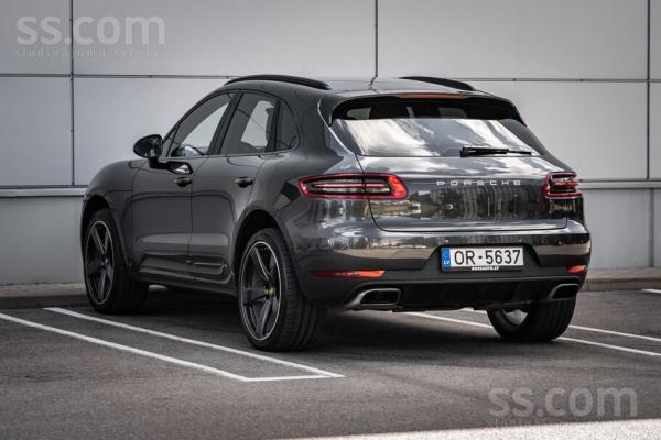 Melns Porsche Macan 2016 Rīga, ar dzinēja tilpumu 2.00 L un nobraukumu 118 tūkst. km par 24500 €, foto 6 vietnē AUTOMOTO.COM.LV