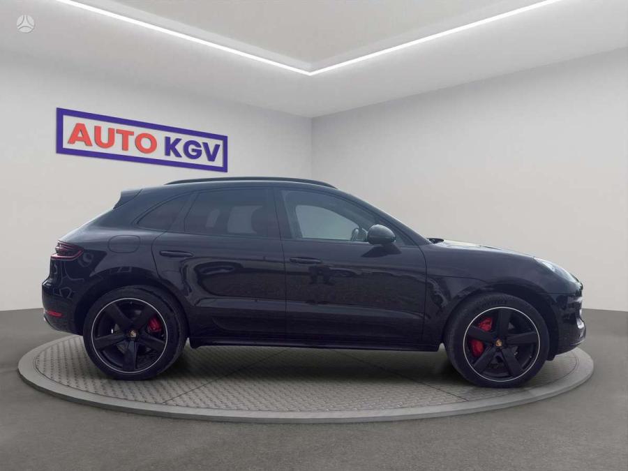 Melns Porsche Macan 2016 Viļņa, ar dzinēja tilpumu 3.60 L un nobraukumu 104 tūkst. km par 28999 €, foto 7 vietnē AUTOMOTO.COM.LV