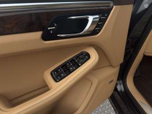 Melns Porsche Macan 2016 Viļņa, ar dzinēja tilpumu 3.60 L un nobraukumu 104 tūkst. km par 28999 €, foto 15 vietnē AUTOMOTO.COM.LV