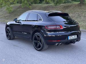 Black Porsche Macan 2016 in Jonava, with an engine capacity of 2.97 L and mileage of 269 thousand km for 23500 €, photo 7 on AUTOMOTO.COM.LV