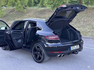 Black Porsche Macan 2016 in Jonava, with an engine capacity of 2.97 L and mileage of 269 thousand km for 23500 €, photo 10 on AUTOMOTO.COM.LV