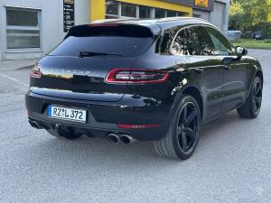 Black Porsche Macan 2016 in Jonava, with an engine capacity of 2.97 L and mileage of 269 thousand km for 23500 €, photo 14 on AUTOMOTO.COM.LV