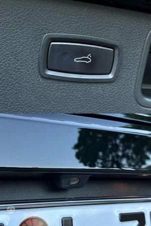 Black Porsche Macan 2016 in Jonava, with an engine capacity of 2.97 L and mileage of 269 thousand km for 23500 €, photo 33 on AUTOMOTO.COM.LV