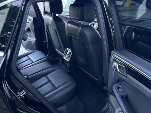 Black Porsche Macan 2016 in Jonava, with an engine capacity of 2.97 L and mileage of 269 thousand km for 23500 €, photo 37 on AUTOMOTO.COM.LV