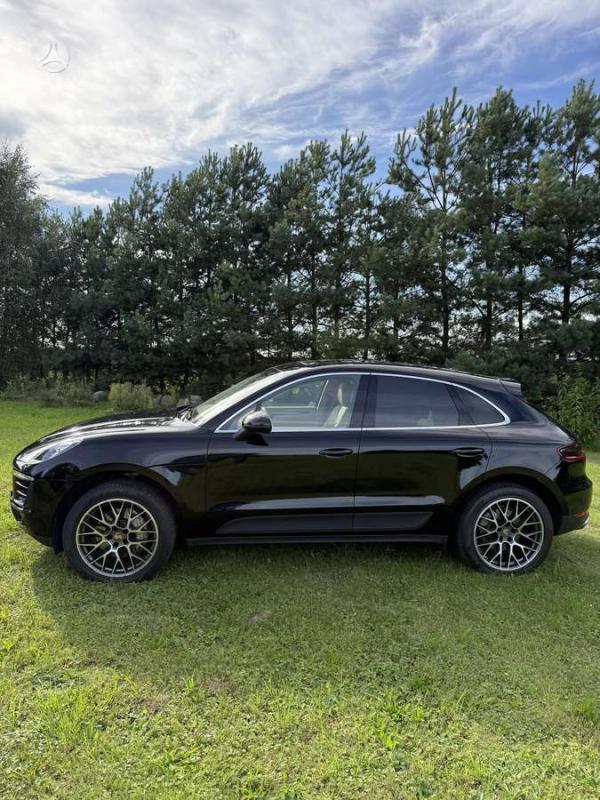 Melns Porsche Macan 2016 Alīta, ar dzinēja tilpumu 3.00 L un nobraukumu 219 tūkst. km par 21800 €, foto 8 vietnē AUTOMOTO.COM.LV