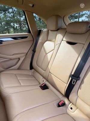 Melns Porsche Macan 2016 Alīta, ar dzinēja tilpumu 3.00 L un nobraukumu 219 tūkst. km par 21800 €, foto 20 vietnē AUTOMOTO.COM.LV