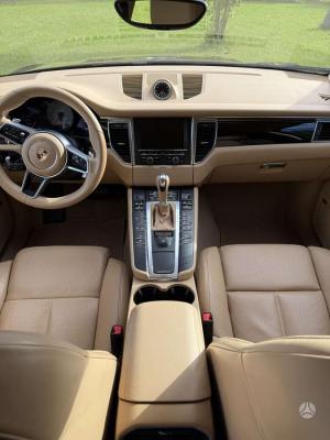 Melns Porsche Macan 2016 Alīta, ar dzinēja tilpumu 3.00 L un nobraukumu 219 tūkst. km par 21800 €, foto 25 vietnē AUTOMOTO.COM.LV