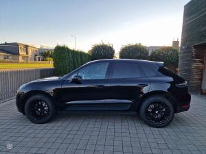 Melns Porsche Macan 2016 Vilkaviškis, ar dzinēja tilpumu 3.00 L un nobraukumu 151 tūkst. km par 21499 €, foto 4 vietnē AUTOMOTO.COM.LV
