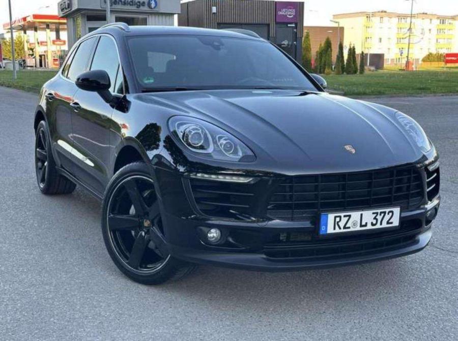Melns Porsche Macan 2016 Viļņa, ar dzinēja tilpumu 2.97 L un nobraukumu 269 tūkst. km par 21500 €, foto 17 vietnē AUTOMOTO.COM.LV
