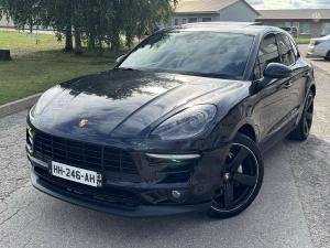 Black Porsche Macan 2016 in Vilnius, with an engine capacity of 2.97 L and mileage of 253 thousand km for 15750 €, photo 7 on AUTOMOTO.COM.LV