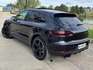 Black Porsche Macan 2016 in Vilnius, with an engine capacity of 2.97 L and mileage of 253 thousand km for 15750 €, photo 9 on AUTOMOTO.COM.LV