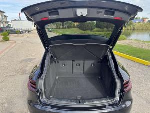 Black Porsche Macan 2016 in Vilnius, with an engine capacity of 2.97 L and mileage of 253 thousand km for 15750 €, photo 16 on AUTOMOTO.COM.LV