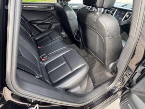 Black Porsche Macan 2016 in Vilnius, with an engine capacity of 2.97 L and mileage of 253 thousand km for 15750 €, photo 21 on AUTOMOTO.COM.LV