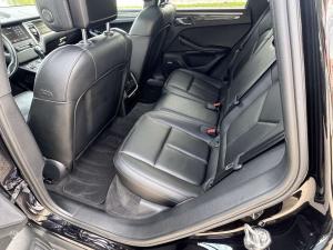 Black Porsche Macan 2016 in Vilnius, with an engine capacity of 2.97 L and mileage of 253 thousand km for 15750 €, photo 22 on AUTOMOTO.COM.LV