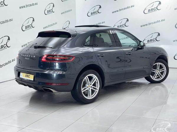Melns Porsche Macan 2017 Viļņa, ar dzinēja tilpumu 1.98 L un nobraukumu 167 tūkst. km par 23500 €, foto 3 vietnē AUTOMOTO.COM.LV
