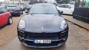 Black Porsche Macan 2017 in Riga, with an engine capacity of 3.00 L and mileage of 244 thousand km for 31500 €, photo 6 on AUTOMOTO.COM.LV