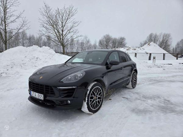 Melns Porsche Macan 2017 Šauļi, ar dzinēja tilpumu 2.97 L un nobraukumu 190 tūkst. km par 32000 €, foto 1 vietnē AUTOMOTO.COM.LV