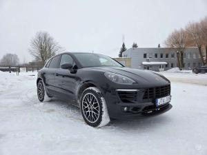 Black Porsche Macan 2017 in Siauliai, with an engine capacity of 2.97 L and mileage of 190 thousand km for 32000 €, photo 7 on AUTOMOTO.COM.LV