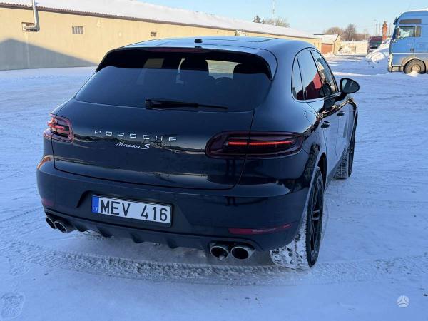 Melns Porsche Macan 2017 Klaipėda, ar dzinēja tilpumu 3.00 L un nobraukumu 220 tūkst. km par 16500 €, foto 8 vietnē AUTOMOTO.COM.LV