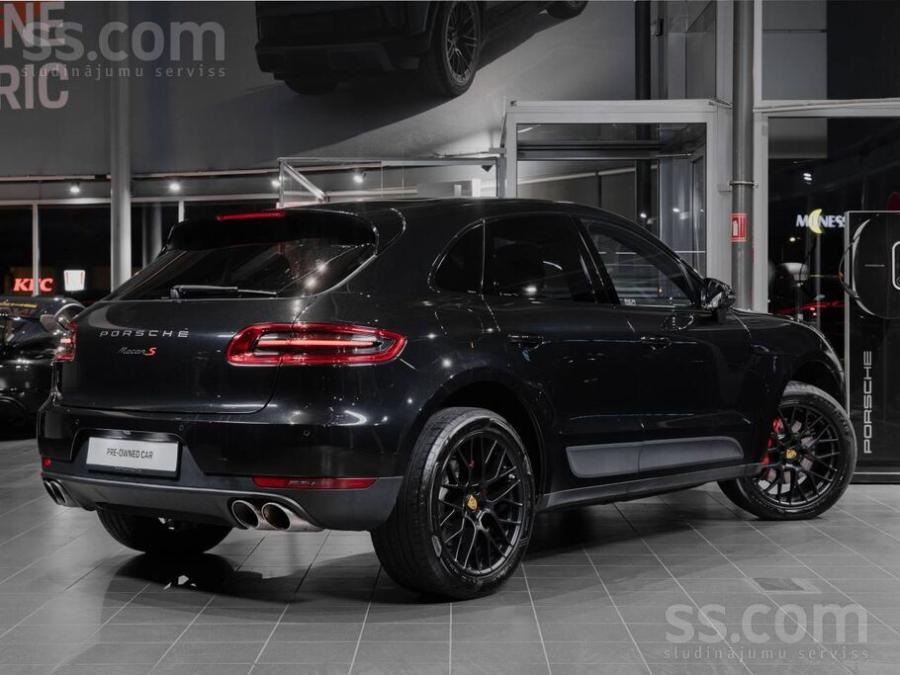 Melns Porsche Macan 2017 Rīga, ar dzinēja tilpumu 3.00 L un nobraukumu 190 tūkst. km par 29900 €, foto 4 vietnē AUTOMOTO.COM.LV