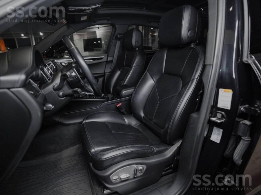 Melns Porsche Macan 2017 Rīga, ar dzinēja tilpumu 3.00 L un nobraukumu 190 tūkst. km par 29900 €, foto 5 vietnē AUTOMOTO.COM.LV