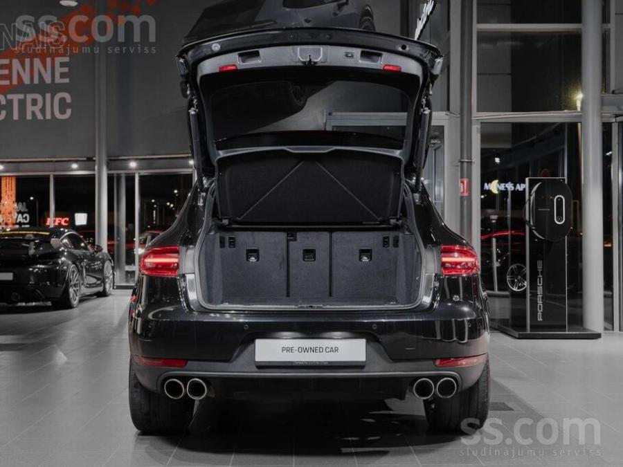 Melns Porsche Macan 2017 Rīga, ar dzinēja tilpumu 3.00 L un nobraukumu 190 tūkst. km par 29900 €, foto 12 vietnē AUTOMOTO.COM.LV