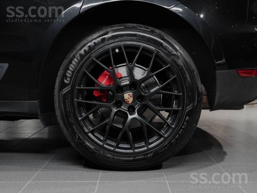 Melns Porsche Macan 2017 Rīga, ar dzinēja tilpumu 3.00 L un nobraukumu 190 tūkst. km par 29900 €, foto 15 vietnē AUTOMOTO.COM.LV