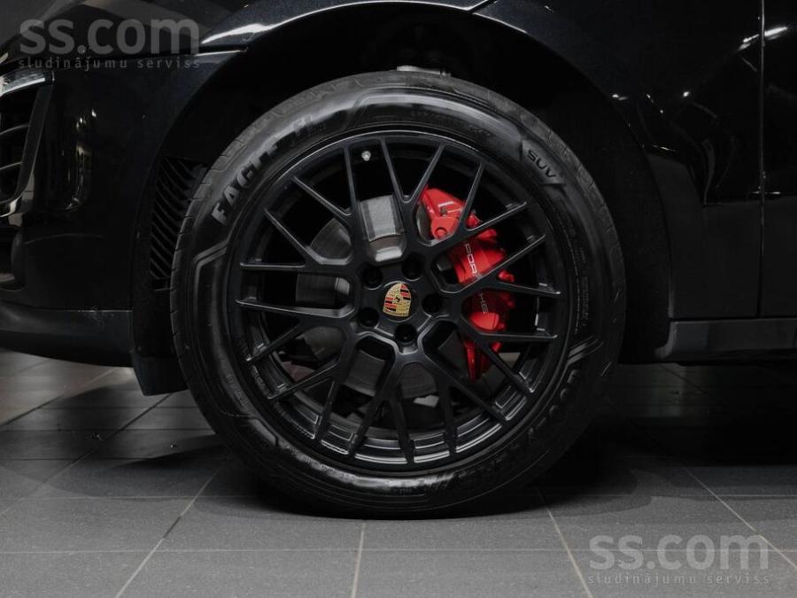 Melns Porsche Macan 2017 Rīga, ar dzinēja tilpumu 3.00 L un nobraukumu 190 tūkst. km par 29900 €, foto 18 vietnē AUTOMOTO.COM.LV
