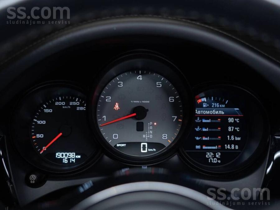 Melns Porsche Macan 2017 Rīga, ar dzinēja tilpumu 3.00 L un nobraukumu 190 tūkst. km par 29900 €, foto 25 vietnē AUTOMOTO.COM.LV