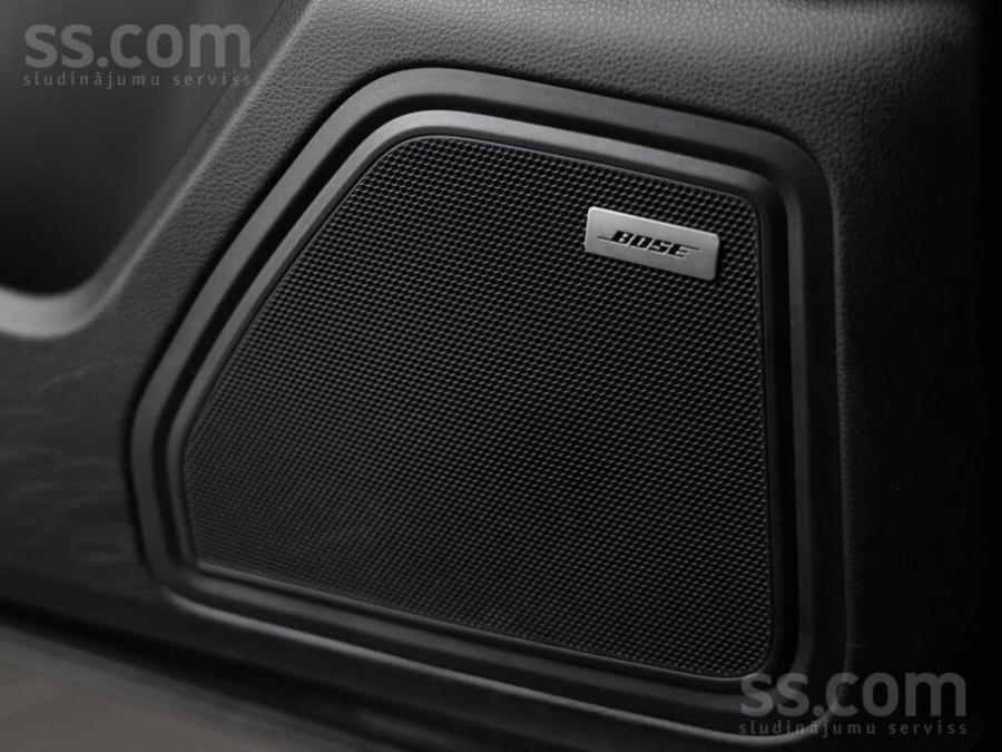 Melns Porsche Macan 2017 Rīga, ar dzinēja tilpumu 3.00 L un nobraukumu 190 tūkst. km par 29900 €, foto 26 vietnē AUTOMOTO.COM.LV