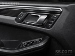 Melns Porsche Macan 2017 Rīga, ar dzinēja tilpumu 3.00 L un nobraukumu 190 tūkst. km par 29900 €, foto 28 vietnē AUTOMOTO.COM.LV