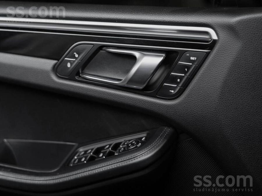 Melns Porsche Macan 2017 Rīga, ar dzinēja tilpumu 3.00 L un nobraukumu 190 tūkst. km par 29900 €, foto 28 vietnē AUTOMOTO.COM.LV