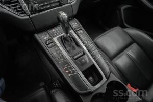 Черный Порше Масан 2017 в Рига, объемом двигателя 3.00 л и пробегом 244 тыс. км за 28550 €, фото 18 на AUTOMOTO.COM.LV