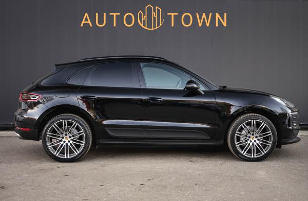 Melns Porsche Macan 2017 Rīga, ar dzinēja tilpumu 3.00 L un nobraukumu 244 tūkst. km par 26950 €, foto 5 vietnē AUTOMOTO.COM.LV