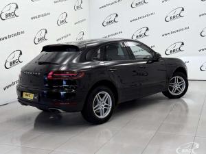 Melns Porsche Macan 2017 Viļņa, ar dzinēja tilpumu 1.98 L un nobraukumu 141 tūkst. km par 22900 €, foto 4 vietnē AUTOMOTO.COM.LV