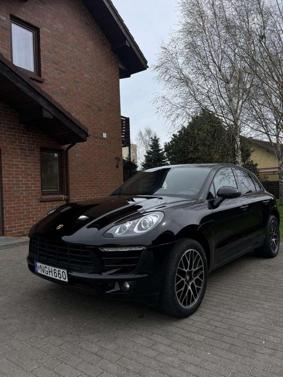 Melns Porsche Macan 2017 Klaipėda, ar dzinēja tilpumu 1.98 L un nobraukumu 200 tūkst. km par 21000 €, foto 3 vietnē AUTOMOTO.COM.LV