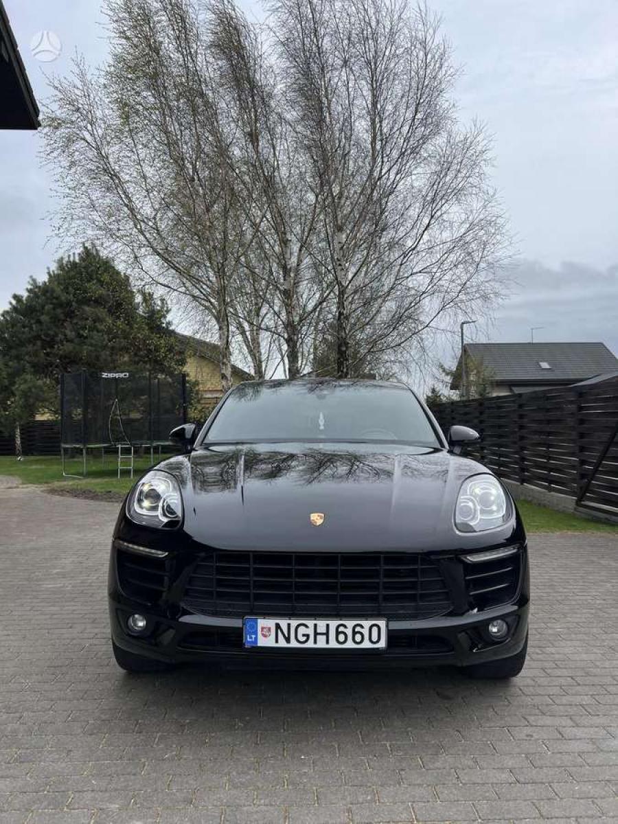 Melns Porsche Macan 2017 Klaipėda, ar dzinēja tilpumu 1.98 L un nobraukumu 200 tūkst. km par 21000 €, foto 4 vietnē AUTOMOTO.COM.LV