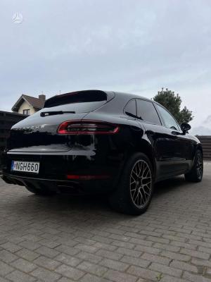 Melns Porsche Macan 2017 Klaipėda, ar dzinēja tilpumu 1.98 L un nobraukumu 200 tūkst. km par 21000 €, foto 7 vietnē AUTOMOTO.COM.LV