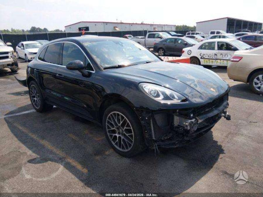 Melns Porsche Macan 2017 Klaipėda, ar dzinēja tilpumu 0.00 L un nobraukumu 92 tūkst. km par 7100 €, foto 1 vietnē AUTOMOTO.COM.LV