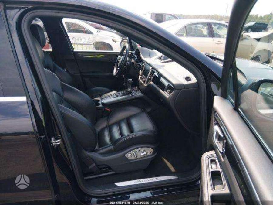 Melns Porsche Macan 2017 Klaipėda, ar dzinēja tilpumu 0.00 L un nobraukumu 92 tūkst. km par 7100 €, foto 6 vietnē AUTOMOTO.COM.LV