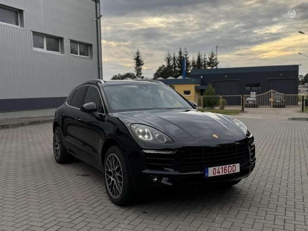 Porsche Macan 2017 in Silale on AUTOMOTO.COM.LV Black Porsche Macan 2017 in Silale, with an engine capacity of 3.00 L and mileage of 135 thousand km for 26750 €, photo 4 on AUTOMOTO.COM.LV