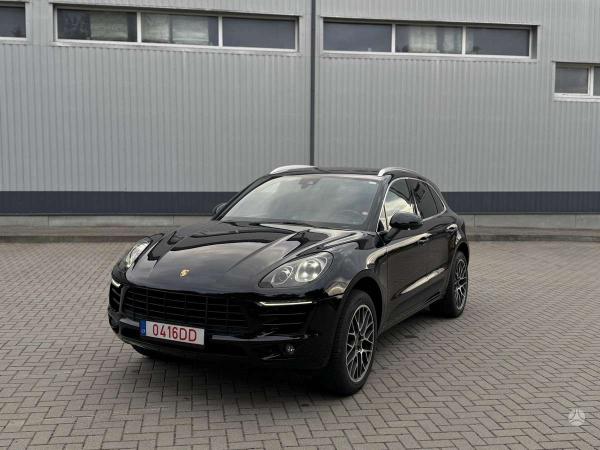 Porsche Macan 2017 in Silale on AUTOMOTO.COM.LV Black Porsche Macan 2017 in Silale, with an engine capacity of 3.00 L and mileage of 135 thousand km for 26750 €, photo 5 on AUTOMOTO.COM.LV