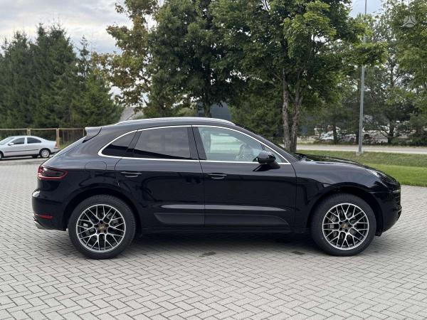 Porsche Macan 2017 in Silale on AUTOMOTO.COM.LV Black Porsche Macan 2017 in Silale, with an engine capacity of 3.00 L and mileage of 135 thousand km for 26750 €, photo 10 on AUTOMOTO.COM.LV