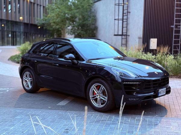 Black Porsche Macan 2017 in Vilnius, with an engine capacity of 3.00 L and mileage of 140 thousand km for 27500 €, photo 1 on AUTOMOTO.COM.LV