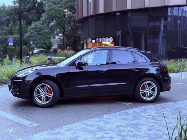 Black Porsche Macan 2017 in Vilnius, with an engine capacity of 3.00 L and mileage of 140 thousand km for 27500 €, photo 10 on AUTOMOTO.COM.LV