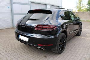 Black Porsche Macan 2017 in Klaipeda, with an engine capacity of 3.60 L and mileage of 110 thousand km for 20900 €, photo 6 on AUTOMOTO.COM.LV