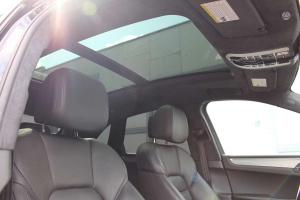 Black Porsche Macan 2017 in Klaipeda, with an engine capacity of 3.60 L and mileage of 110 thousand km for 20900 €, photo 13 on AUTOMOTO.COM.LV