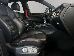 Melns Porsche Macan 2017 Kauņa, ar dzinēja tilpumu 3.00 L un nobraukumu 169 tūkst. km par 31999 €, foto 9 vietnē AUTOMOTO.COM.LV